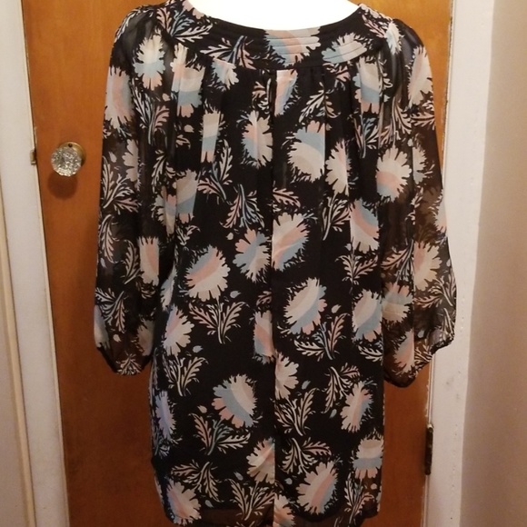 Kaktus | Tops | Kaktus Womans Floral Blouse | Poshmark